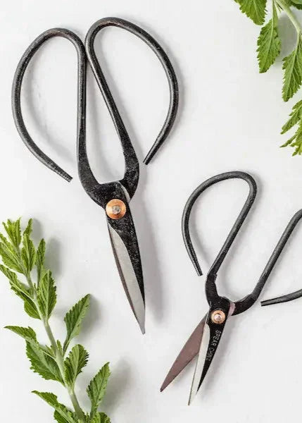 Black Metal Scissors | Vintage Inspired Shears — Salt and Honey